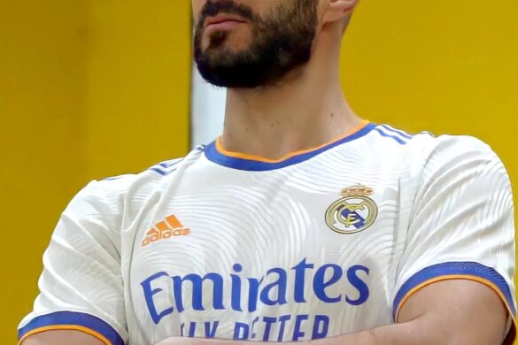 Vinícius Júnior Celebrates as Karim Benzema's Transfer Becomes Official ...