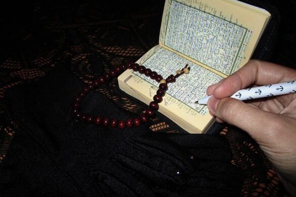 Karim Adeyemi Stays Loyal to Borussia Dortmund, Shuts Down Exit ...